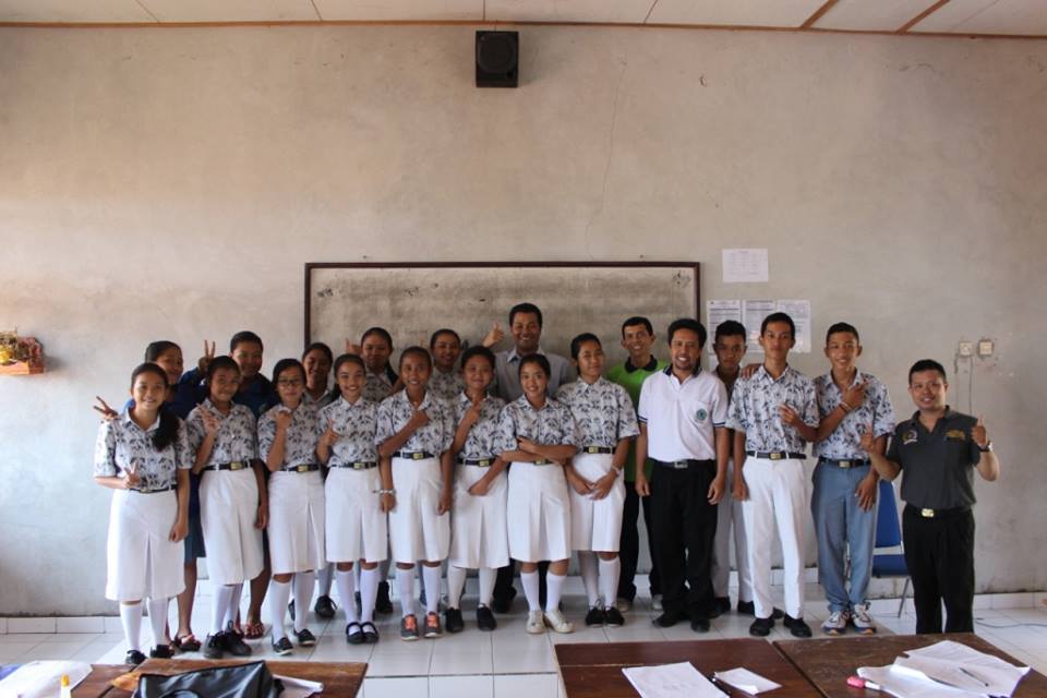 3 – Made Hery Santosa